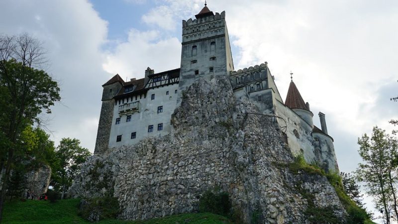 BRAN CASTLE – Live The Life Expeditions