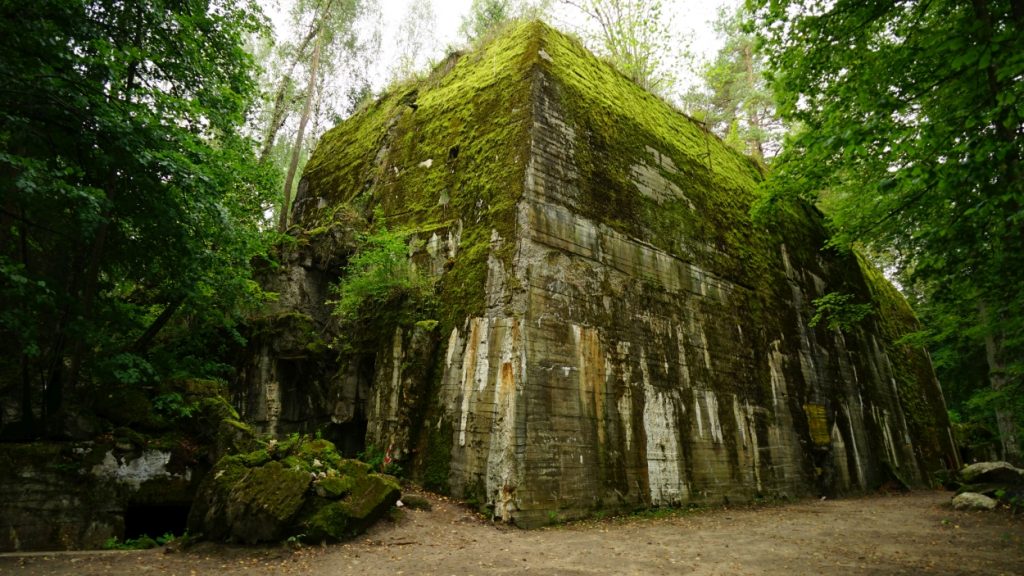 WOLFSSCHANZE – Live The Life Expeditions