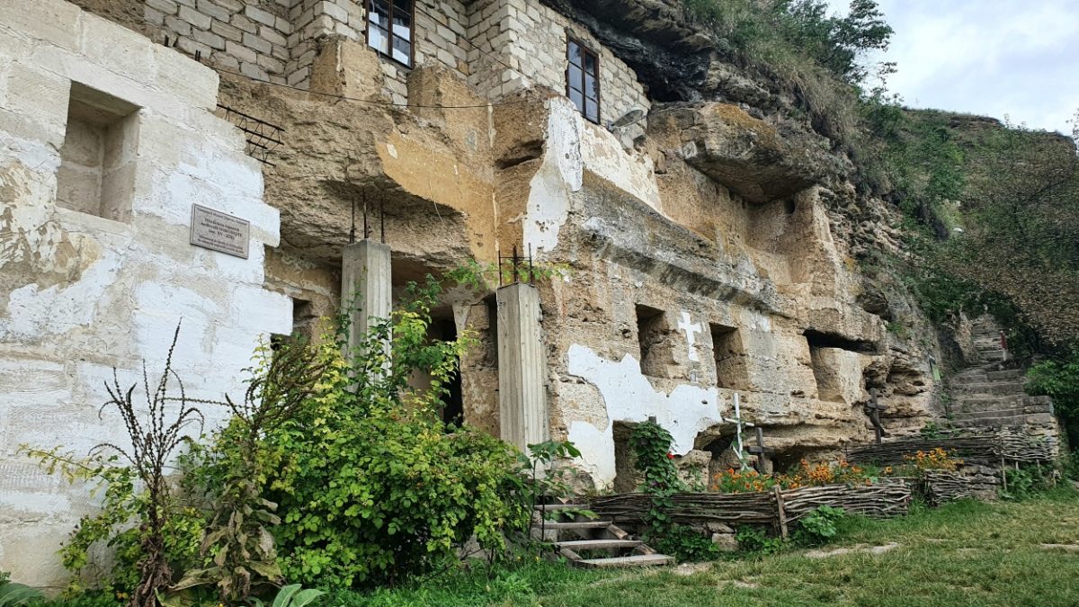 TIPOVA CAVE MONASTERY – Live The Life Expeditions