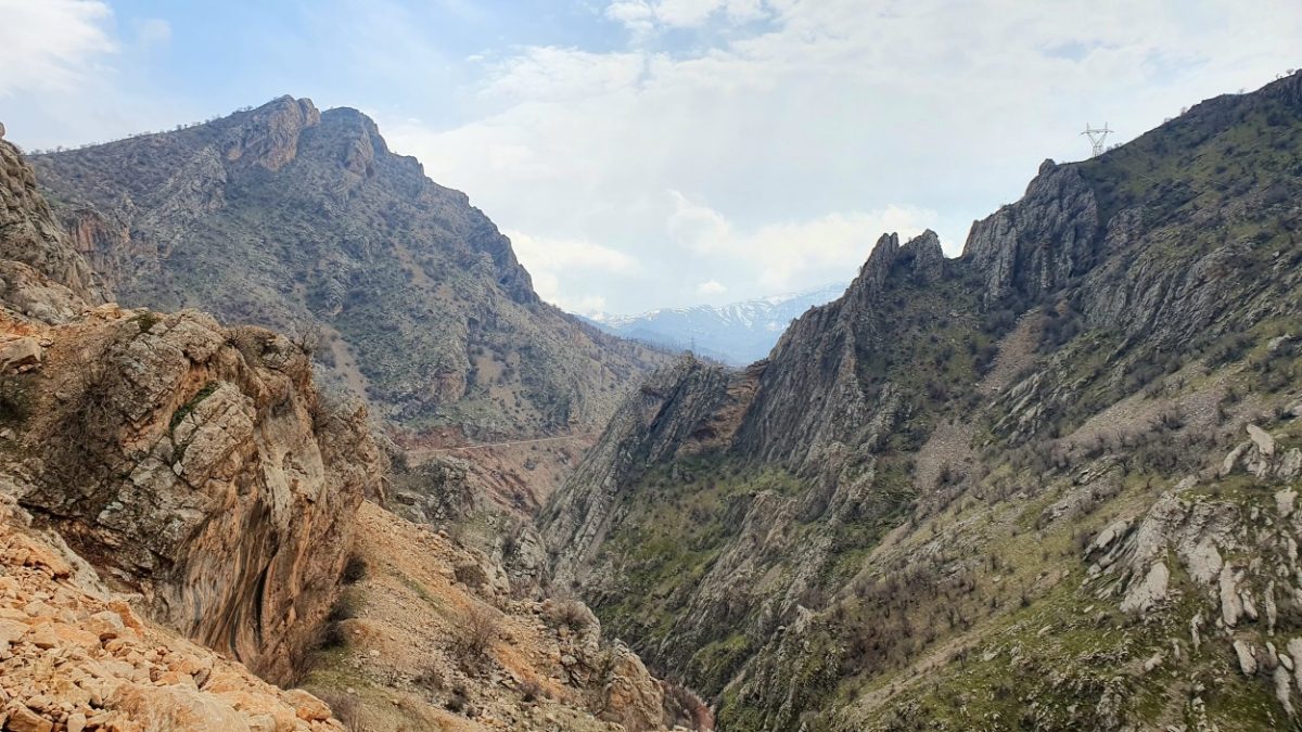 IBRAHIM KHALIL BORDER – Live The Life Expeditions