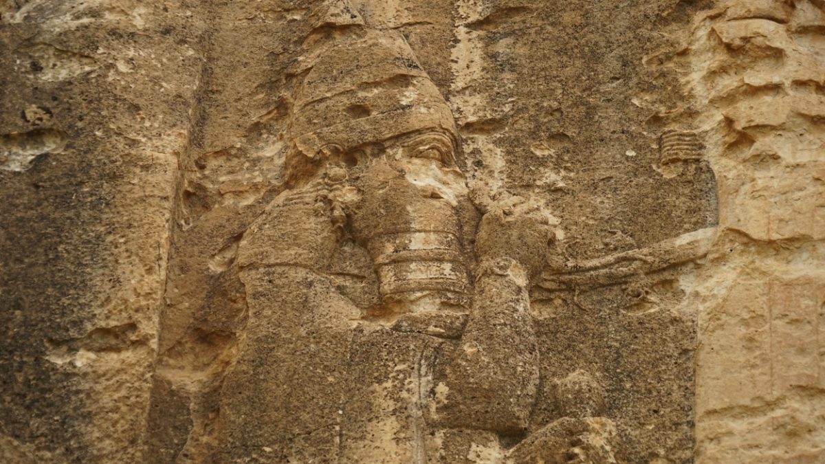KHINNIS RELIEFS – Live The Life Expeditions
