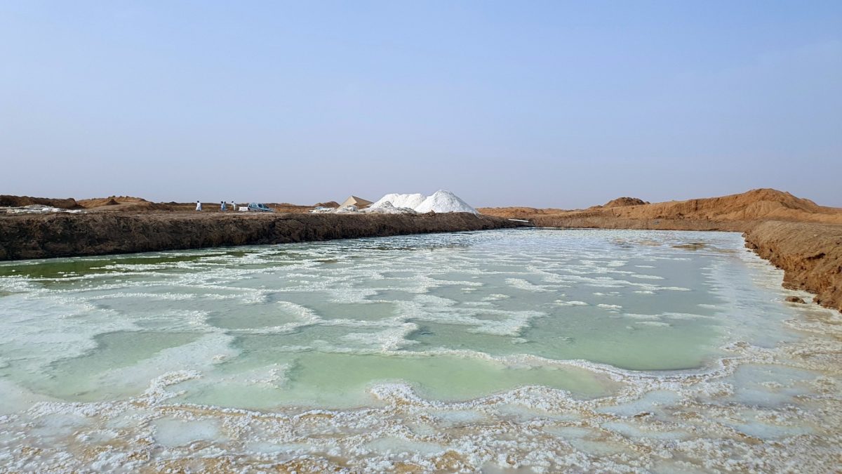 AL QASAB SALT FLATS (ممالح القصب) – Live The Life Expeditions