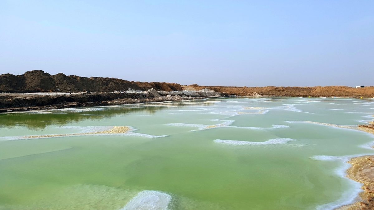 AL QASAB SALT FLATS (ممالح القصب) – Live The Life Expeditions