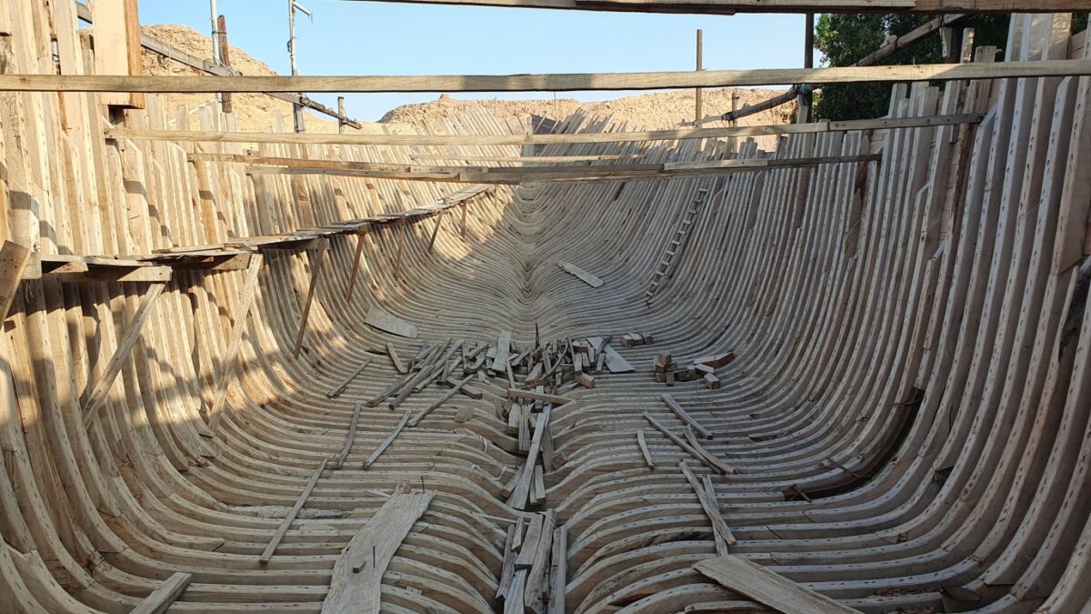 DHOW FACTORY – Live The Life Expeditions